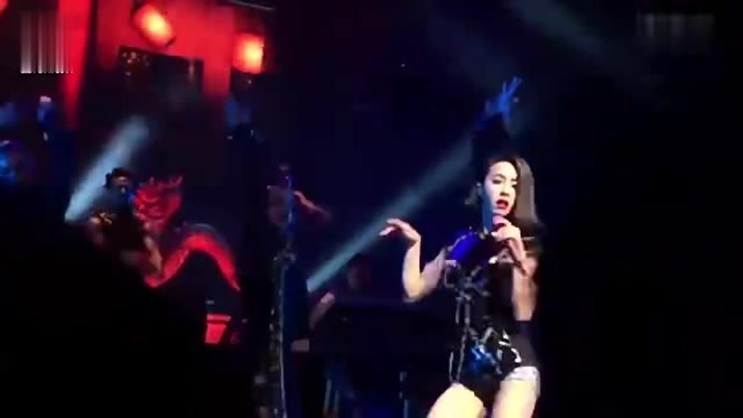 蔡依林演唱会那个啊 ~啊的男粉丝 终于找到完整版了