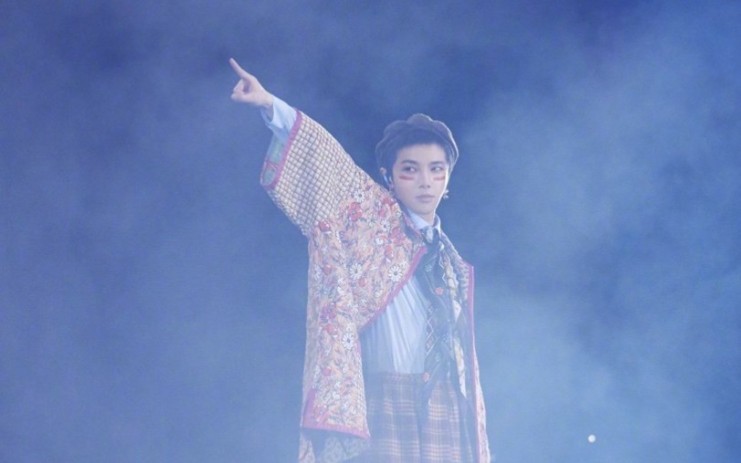 【华晨宇】火星演唱会《新世界》+talk 内场自录