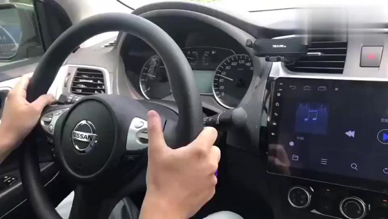 新款日产轩逸上路测试定速巡航功能