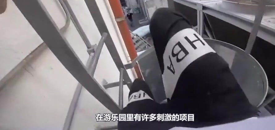 直播极限运动第一人!失误“坠楼”录像流出,不作死就不会死!