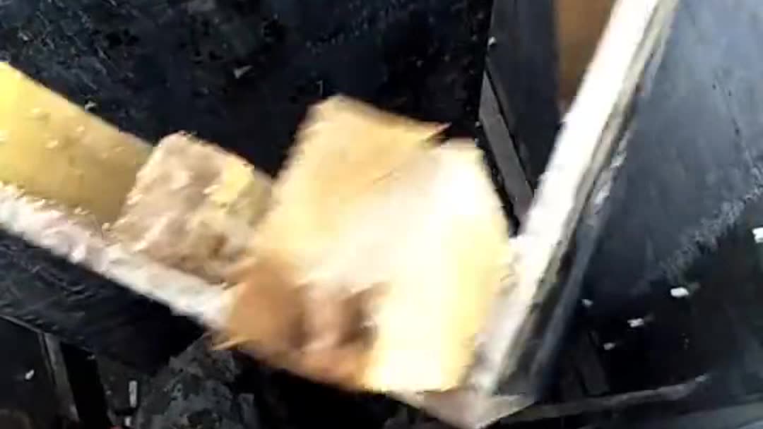 建筑工地的木工拆模你们见过吗?