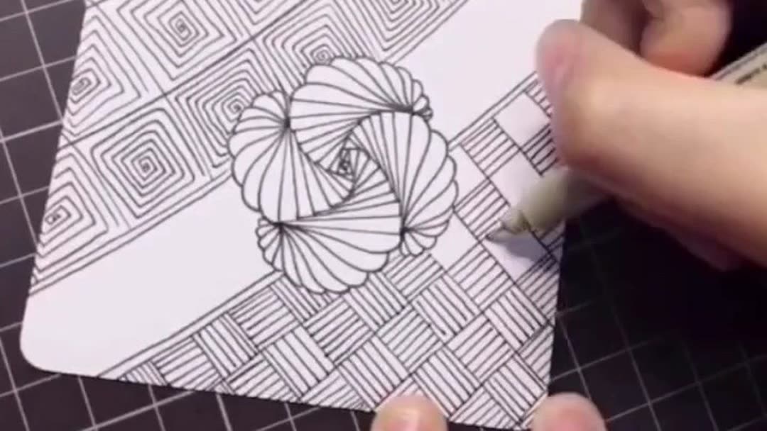 韶关中职学校广州校区学前教育专业平面设计专业美术课简笔画