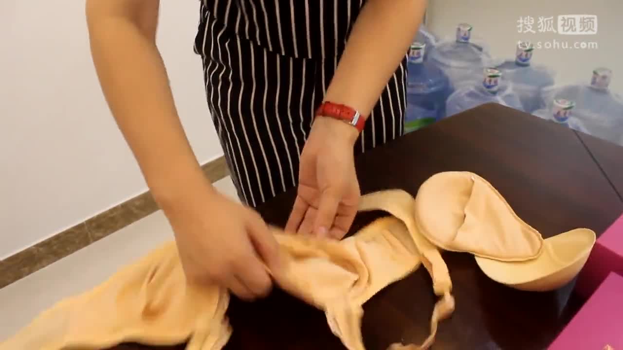 欧丽VS硅胶义乳穿戴方法