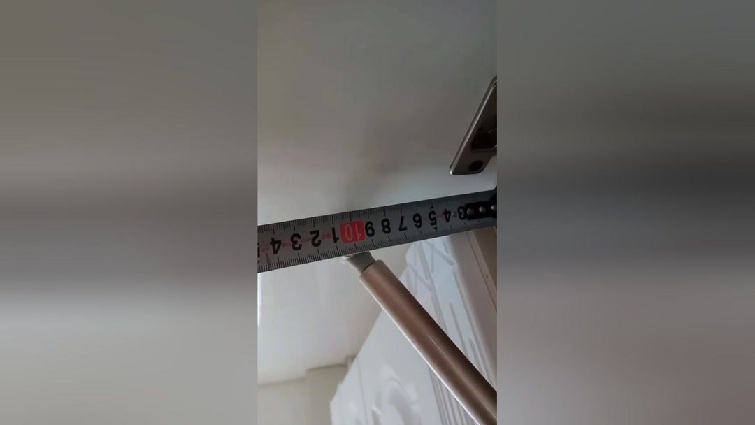 翻板门气撑的正确安装方法