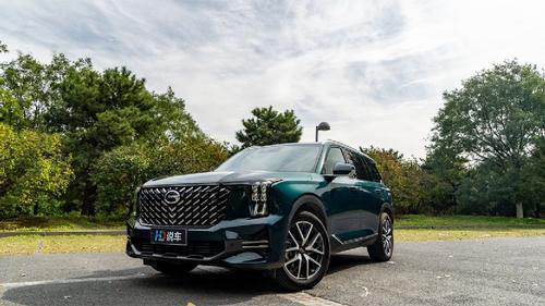 汉兰达的国产竞争对手?动态体验第二代广汽传祺GS8