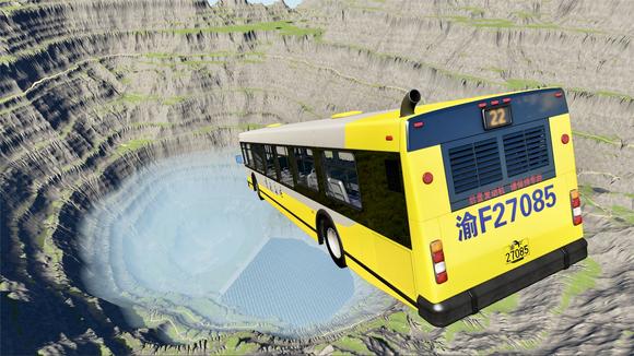 大巴车,奥迪A6和福克斯借助长倾斜板跳跃超大采矿坑,车祸模拟器