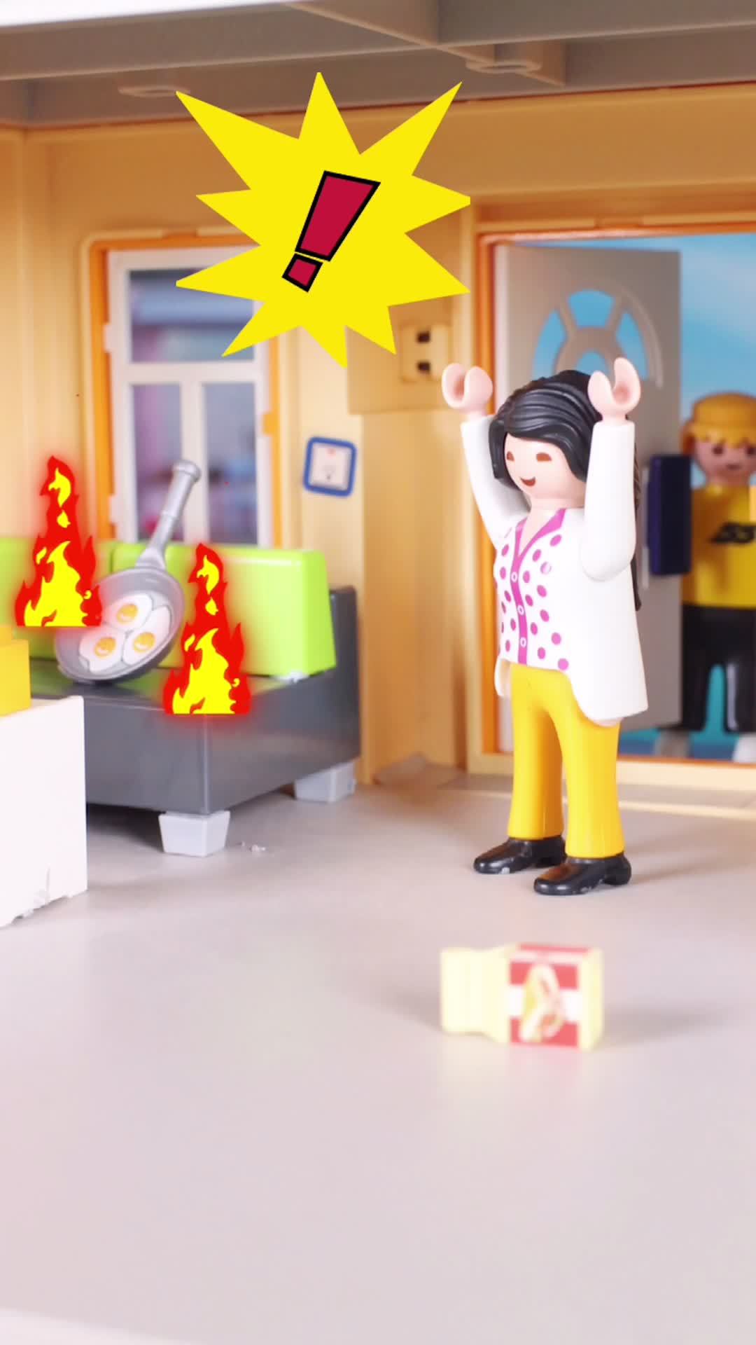 要注意用火安全呀!玩具动画母婴育儿宝宝亲子与我合拍