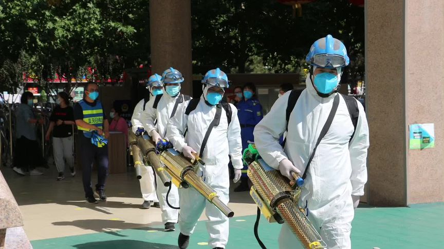 #蓝天救援 #志愿者在行动 筑牢防疫墙,安全迎开学