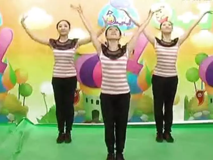 最新幼儿园小班舞蹈视频 儿童礼仪表演操-礼仪主题歌