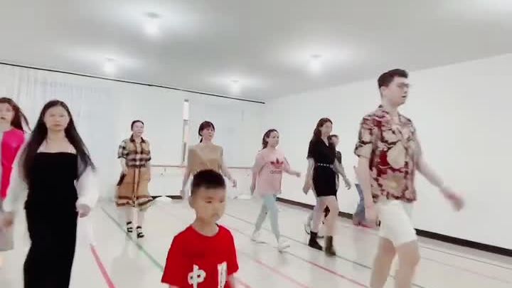 学走路的一天#模特课堂