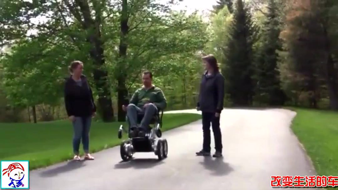 三款特殊功能的轮椅,高楼也能爬上去,能站起来的轮椅,汽车轮椅