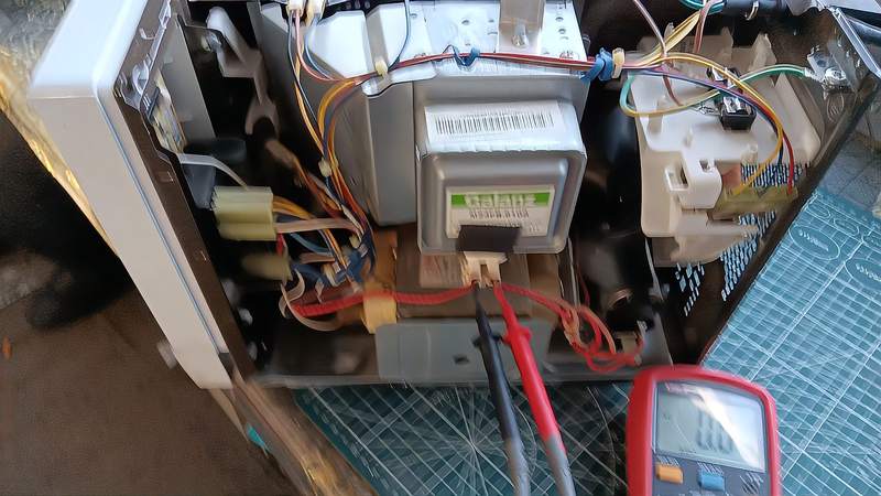 格兰仕微波炉不加热故障维修方法讲解中