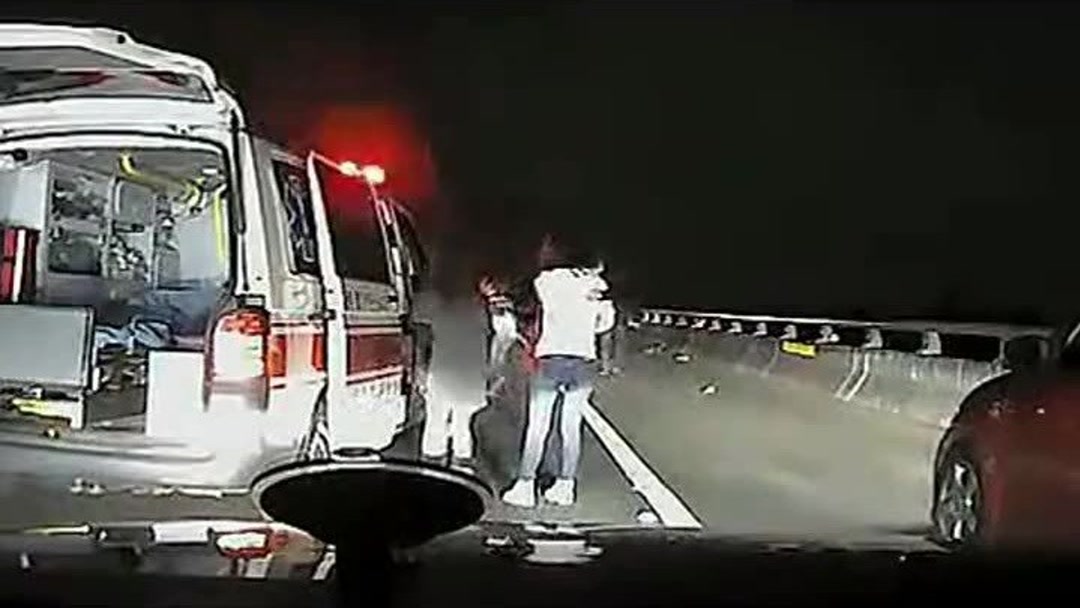 车祸惨不忍睹 行车记录仪直击惨烈车祸现场