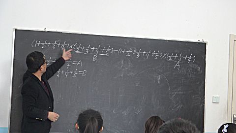 师大附中三的第二大题的第四小题字母代换法解题