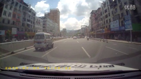 我开的比亚迪唐差点又出车祸了,极度危险。