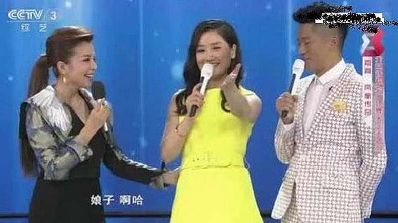凤凰传奇《郎的诱惑》,现场与观众互动演唱,回顾经典