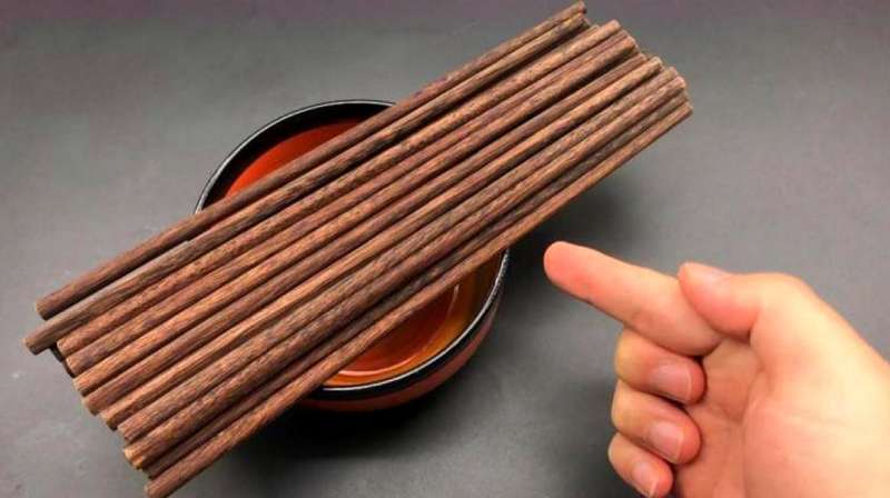 新买的筷子,不可用水煮!用一个方法,长时间不发霉、不生斑
