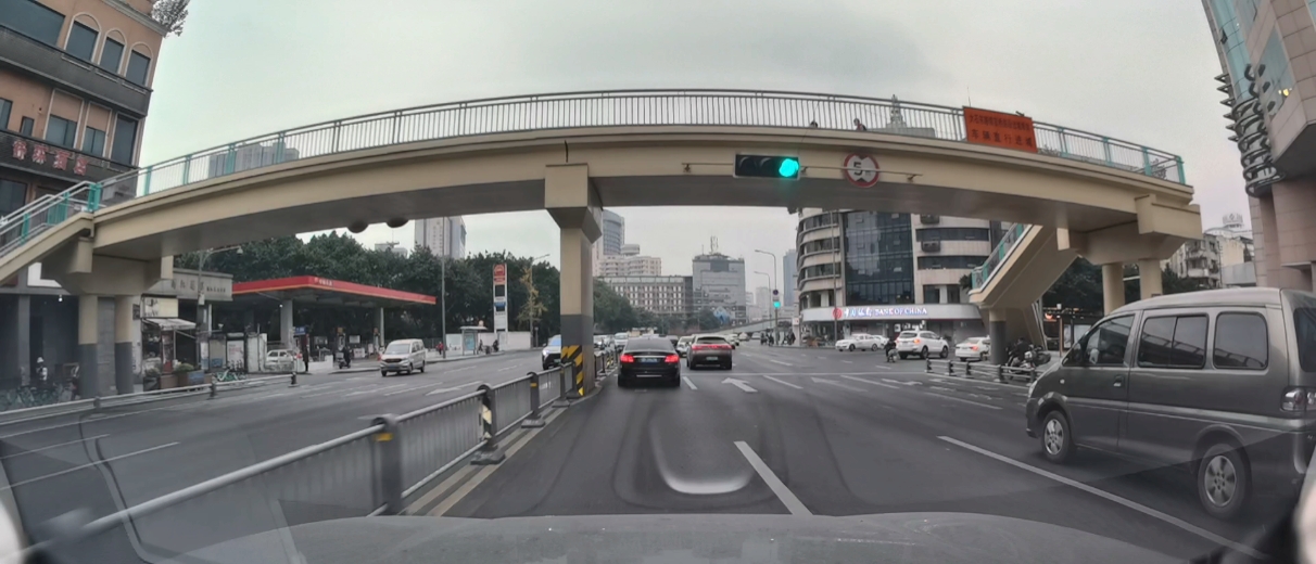 一趟遇见三辆问界AITO M5