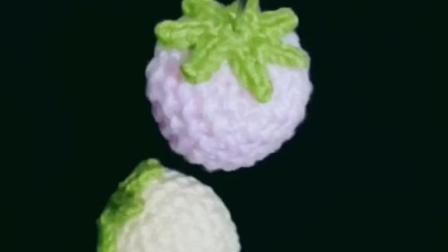 毛线钩织的草莓还是桃子呢?