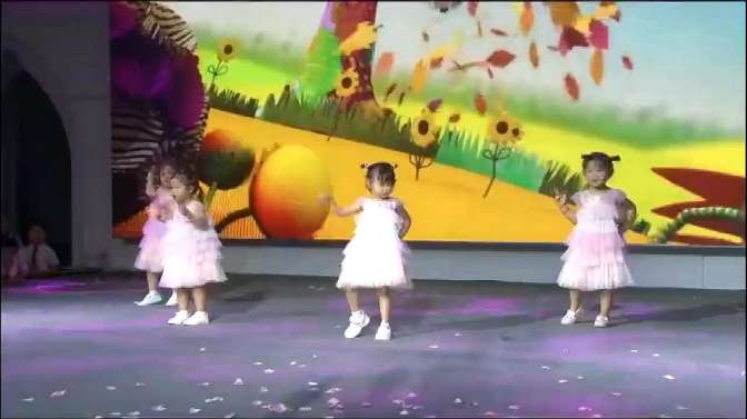 哎呀呀幼儿舞蹈视频:幼儿舞蹈哎呀呀,呆萌可爱的舞蹈!