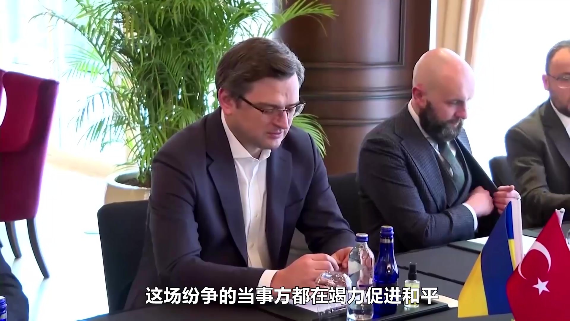 俄乌停战倒计时?美未预料到,泽连斯基口风突然变了,不愧是普京