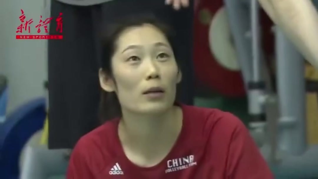 来看看中国女排的训练时刻 #排球视频精粹#