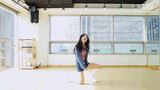 大学校花舞蹈教室练习跳舞《WEE WOO》
