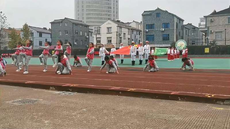 丹城三小运动会开幕式鲜花队舞蹈