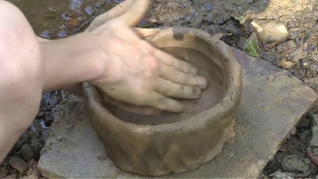 野外环境美女教你如何制作陶瓷器皿:从制作到烧成