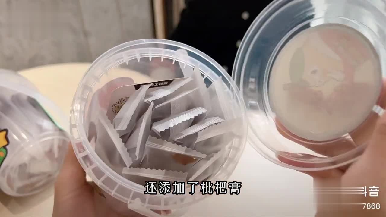把梨膏做成棒棒糖,入口温润清甜,没有哪个宝宝能拒绝的了～儿童零食...