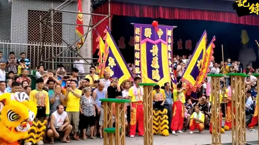 中联黄飞鸿龙狮团
