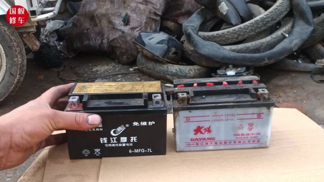 摩托车换电瓶究竟是干粉电瓶好还是加水电瓶好?师傅来告诉你答案