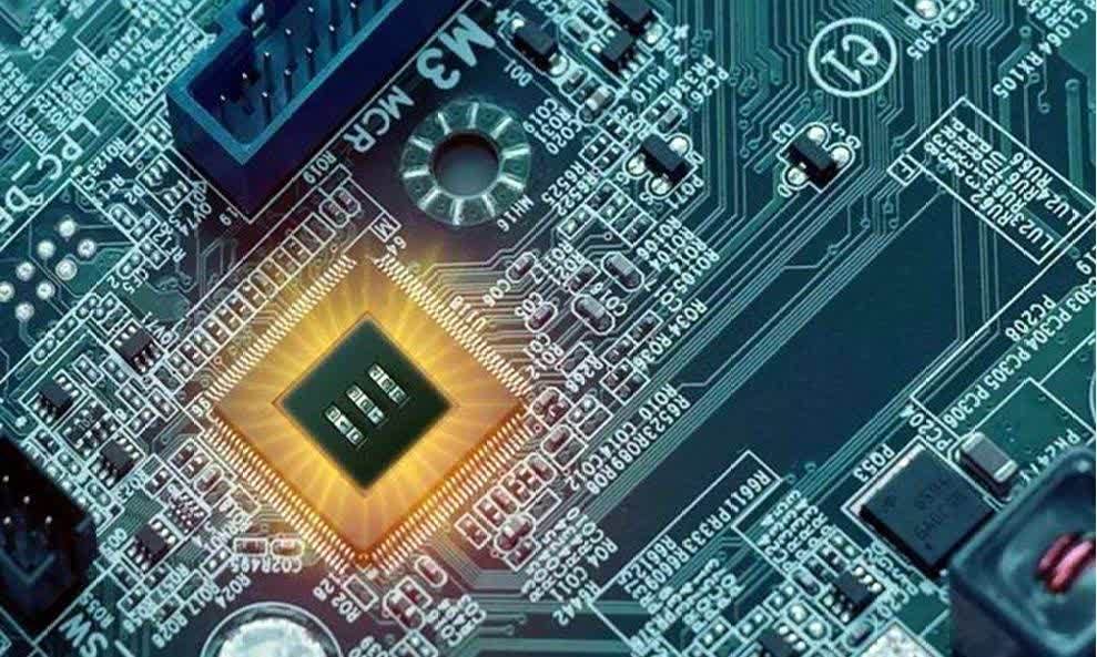 再传噩耗!ASML和高通联手,中国半导体或将重头再来?