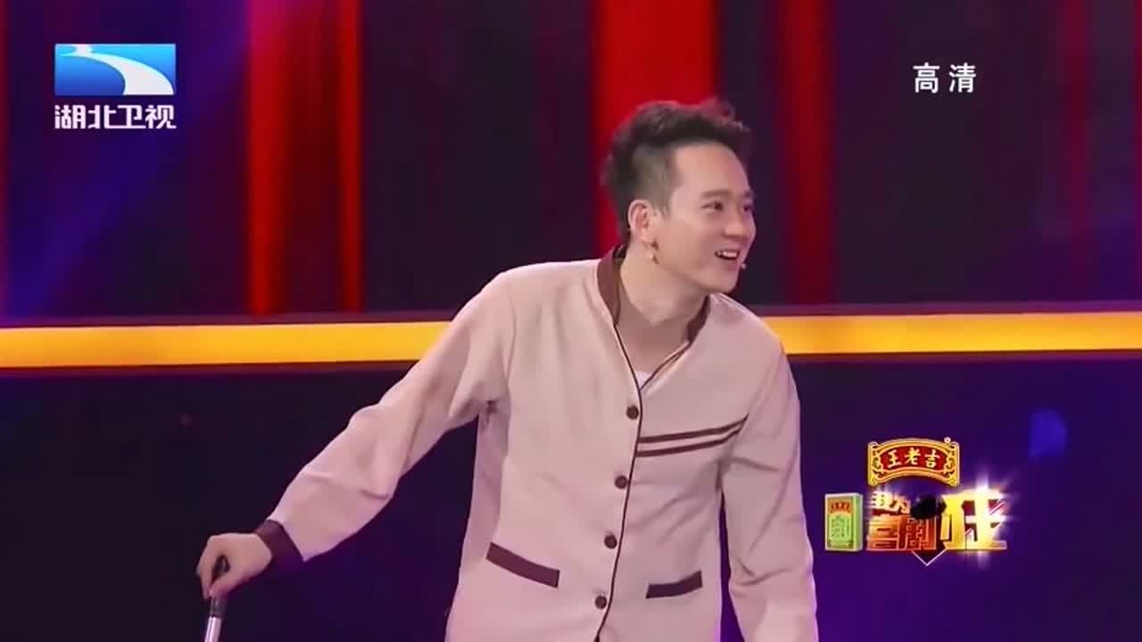 小伙同时模仿十来个大咖!简直太牛了!谢娜都笑翻了!