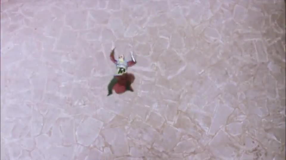 成奎安在林正英面前班门弄斧,一张符让他变的可大可小