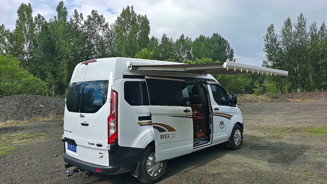 福特新全顺改房车介绍房车内电路,能存5度电保证日常生活