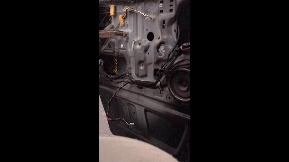 金杯阁瑞斯爆改露营车,前门尾门拆门板