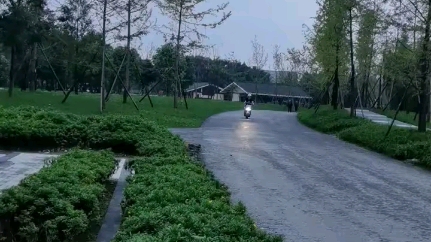 用汽车科技创造智能电摩