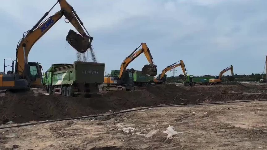 #工程机械设备 #挖机 #施工现场实拍 #是时候展现真正的技术了