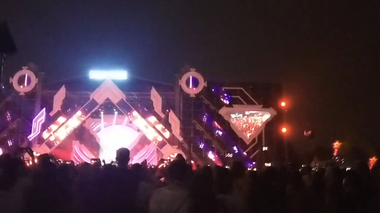 2019华晨宇新世界第一次之我管你片段