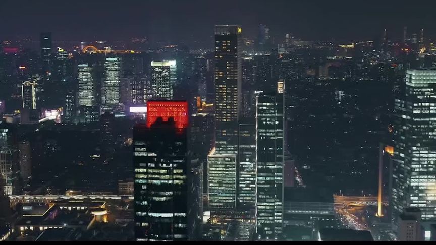 上海夜景/情绪小短片“有些人遇见的第一天就是离开的倒计时。