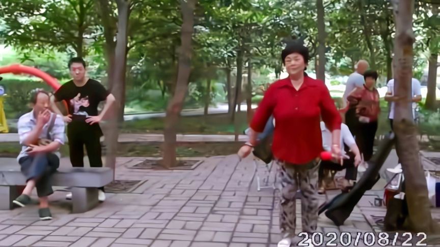 西苑公园胡红报曲剧平台《王二愣》唱段 洛阳戏迷演唱