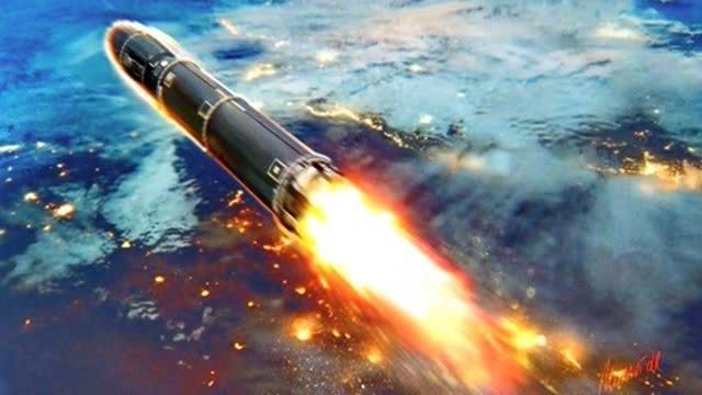 美国再不敢轻举妄动!全球威力最大核导弹起竖,射程超18000公里