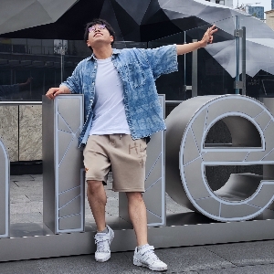 闭合少年 