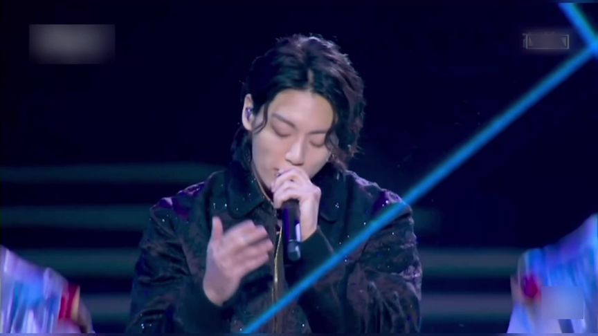 田柾国世界杯开幕式表演.防弹少年团田柾国演绎主题曲《Dream…