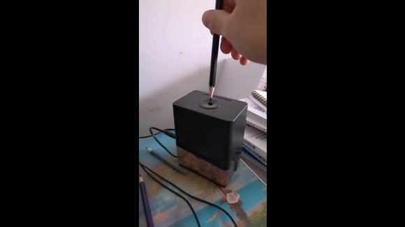 削笔可以如此轻松智能全自动削笔刀解决削铅笔难题