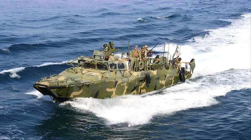 不按套路出牌!关键时刻,美国总统却站到了伊朗一边