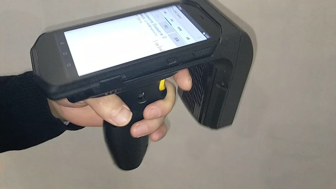 UHF手持终端机PDA_安卓系统手持数据采集器