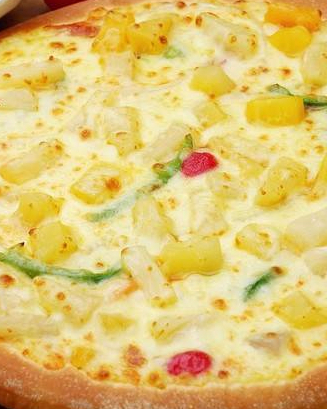 夏天到了,教你做色彩缤纷的水果披萨,看了这个视频的人,都开始下厨了。