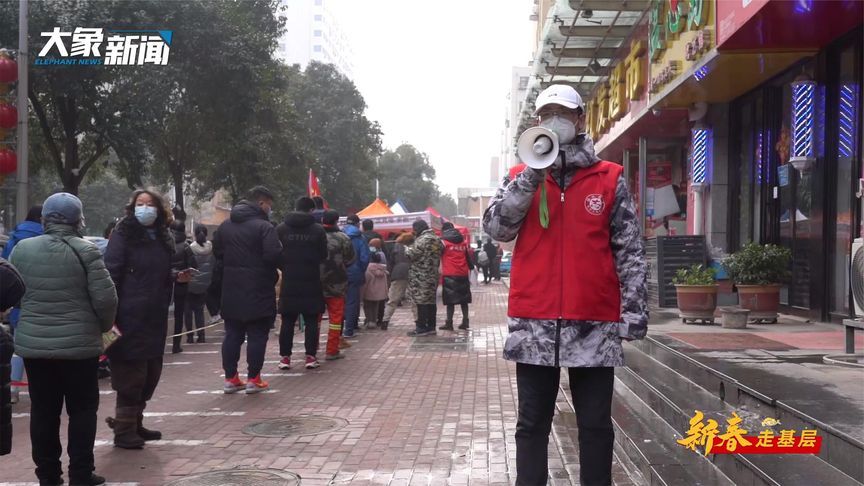 抗疫守护"不打烊",05后大学生志愿者:比玩游戏有成就感!